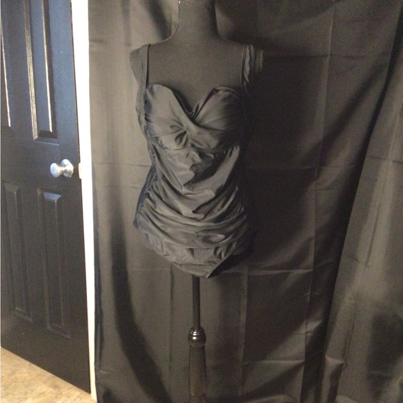 Jaclyn Smith | Swim | 839 Elegant Black Swimsuit | Poshmark